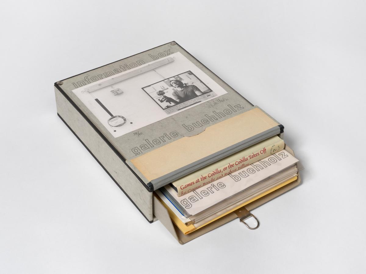 MAMCO Genève - Collection - Catalogue - Robert Filliou, Information Box ...